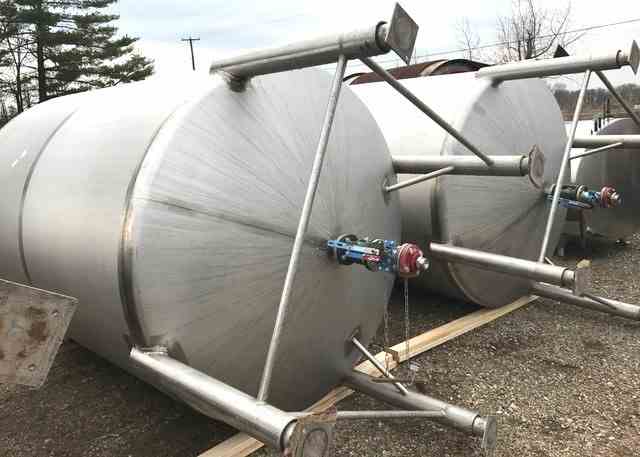 1700 Gal Walker Stainless Steel Tank | 13132 | New Used and Surplus ...