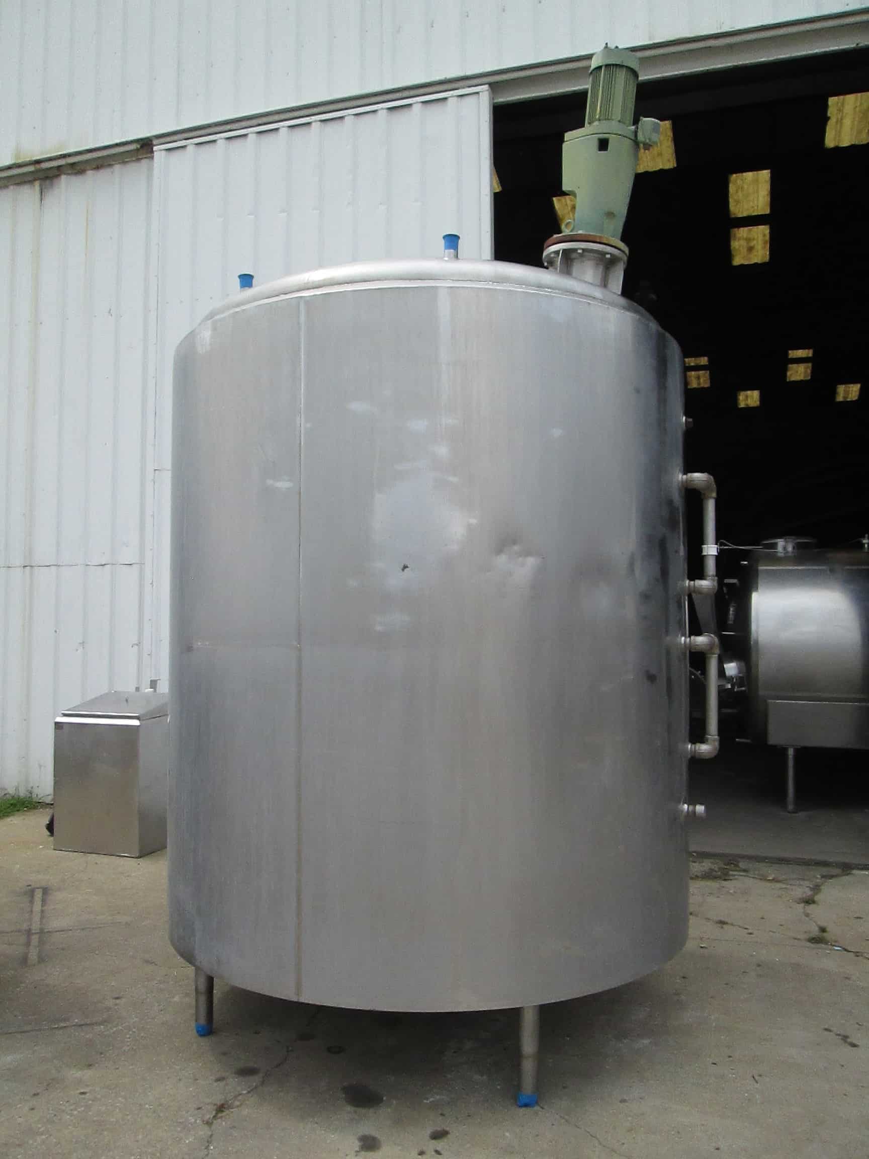 2000 Gal Walker Stainless Steel Tank | 12972 | New Used and Surplus ...