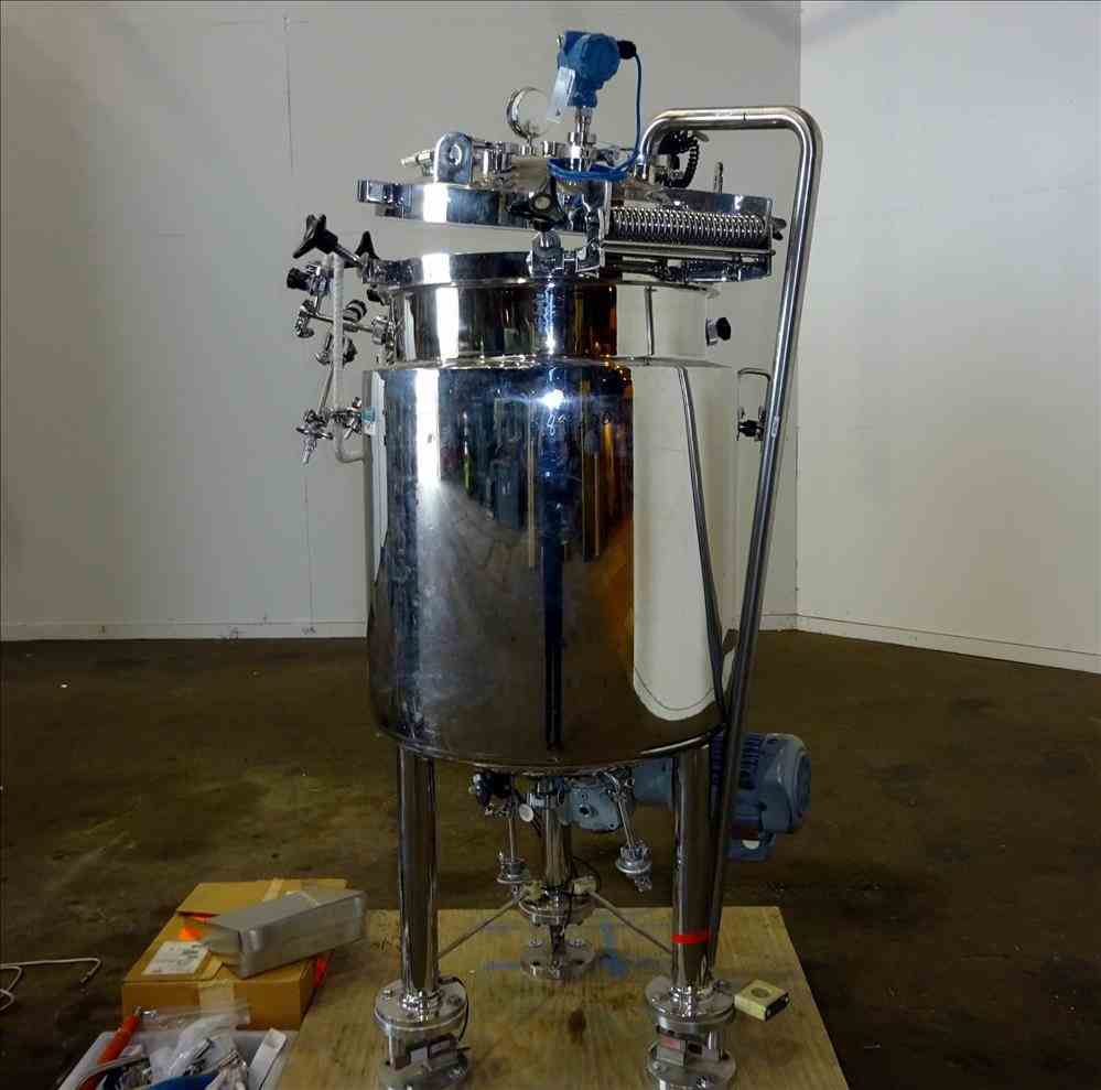 250 Liters Lee Industries Fermenter / Bioreactor | 13440 | New Used and ...