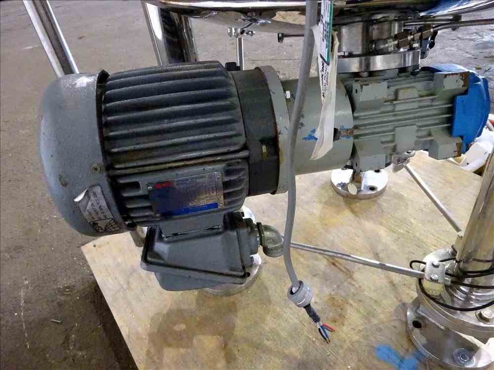 250 Liters Lee Industries Fermenter / Bioreactor | 13440 | New Used and ...