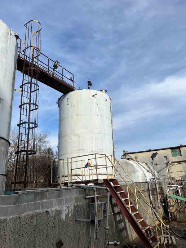 26000 Gal Perry Products Stainless Steel Tank | 19885 | New Used and ...