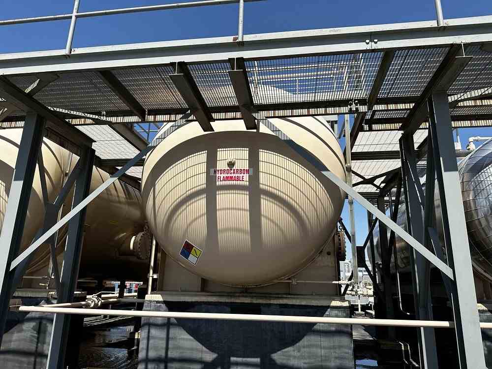30000 Gal Highland Tank Horizontal Carbon Steel Pressure Vessel | 19971 ...