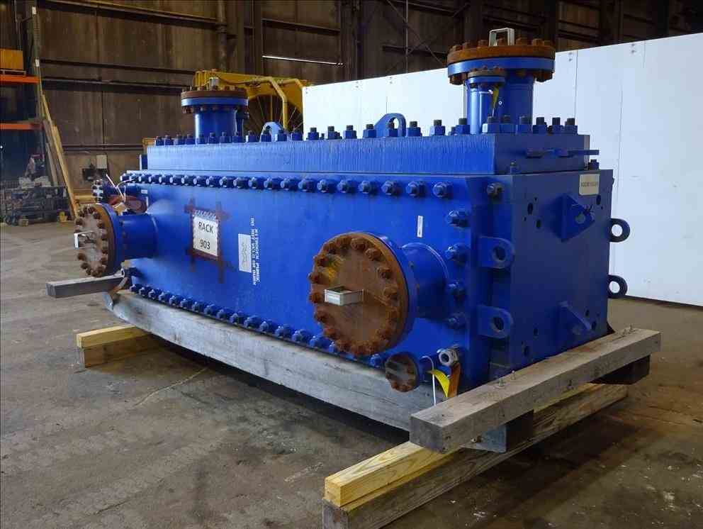 3439 Sq Ft Alfa Laval 316L Stainless Steel Block Type Heat Exchanger ...