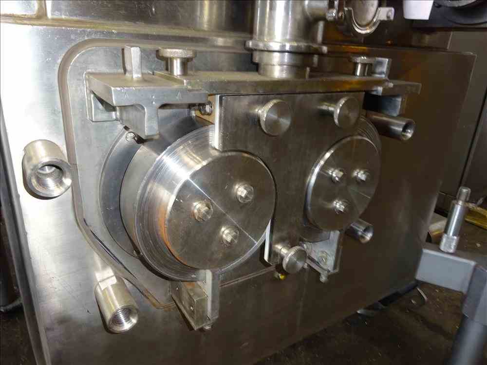 Fitzpatrick IR520 Chilsonator / Roller Compactor | 15470 | New Used and ...