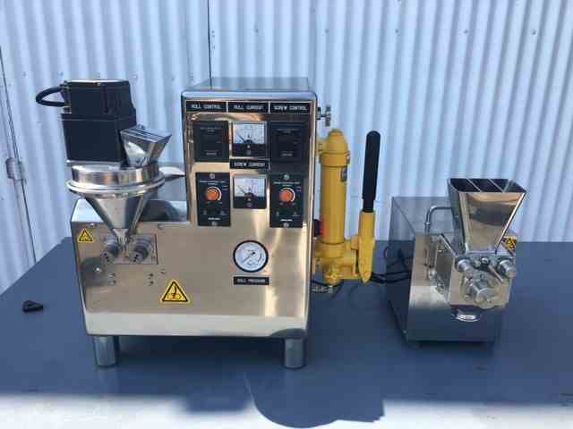 Freund-Vector Corporation TFC-LAB Chilsonator / Roller Compactor ...