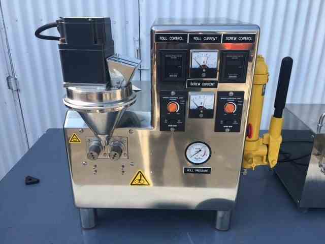 Freund-Vector Corporation TFC-LAB Chilsonator / Roller Compactor ...