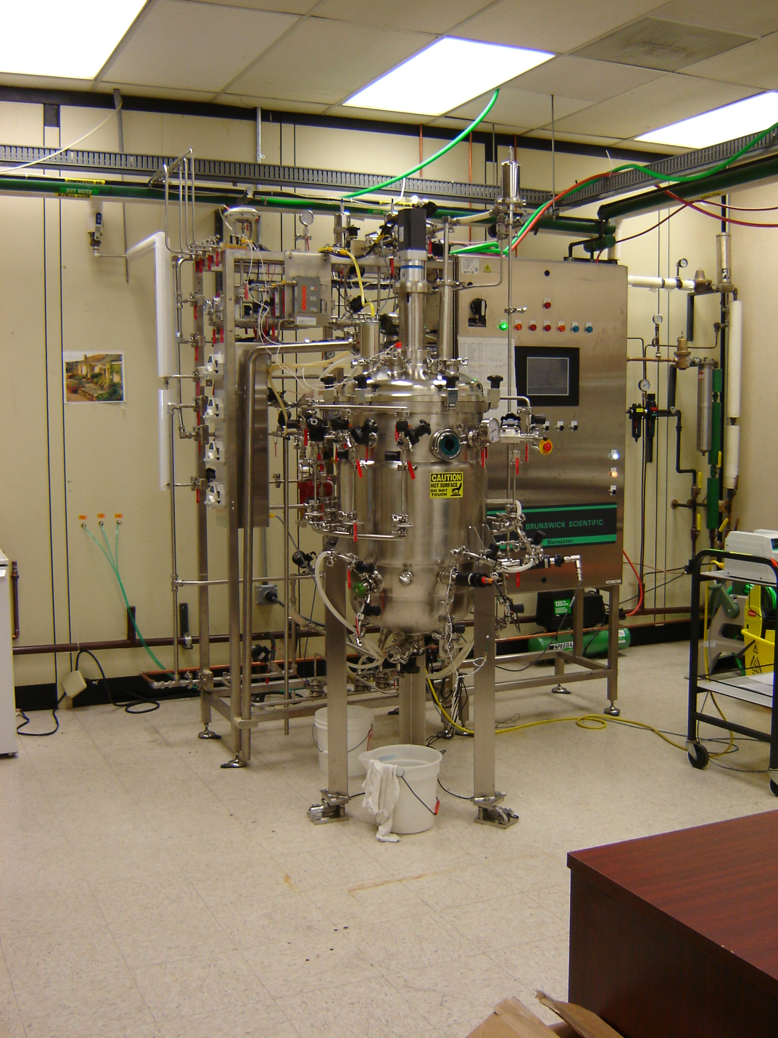 150 Liters New Brunswick Scientific Fermenter / Bioreactor | 4673 | New ...